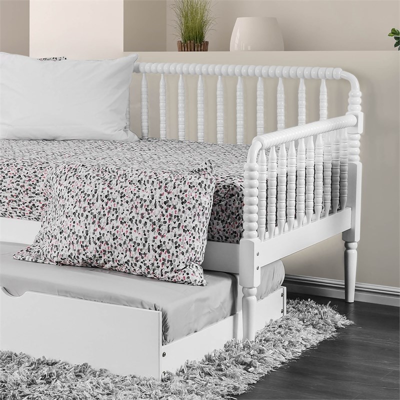 Furniture of America Alec Traditional Wood Spindle Daybed in White ...